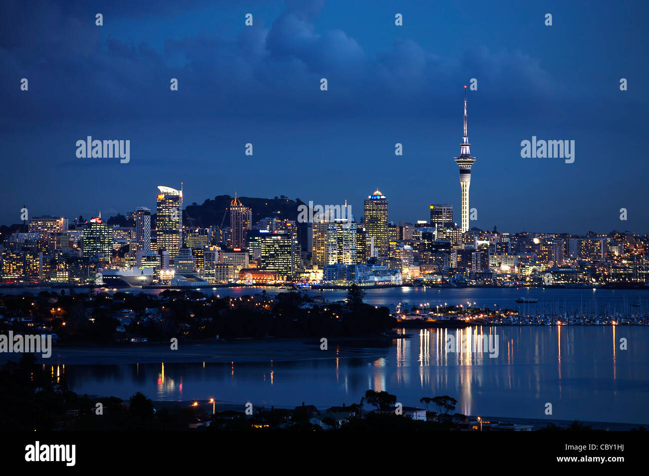 Auckland at dusk Stock Photo - Alamy