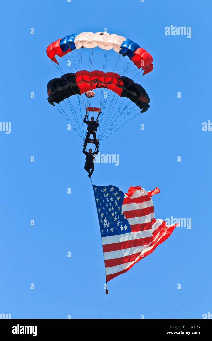 American flag parachute hi-res stock photography and images - Alamy