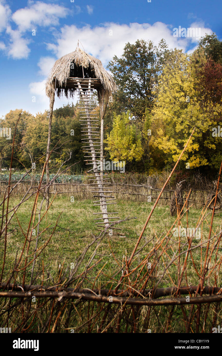 Ancient hut hi-res stock photography and images - Alamy