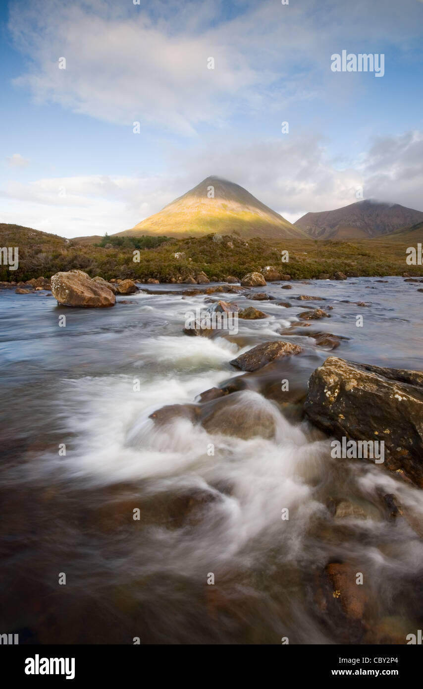 Sligachan Waterfalls High Resolution Stock Photography and Images - Alamy