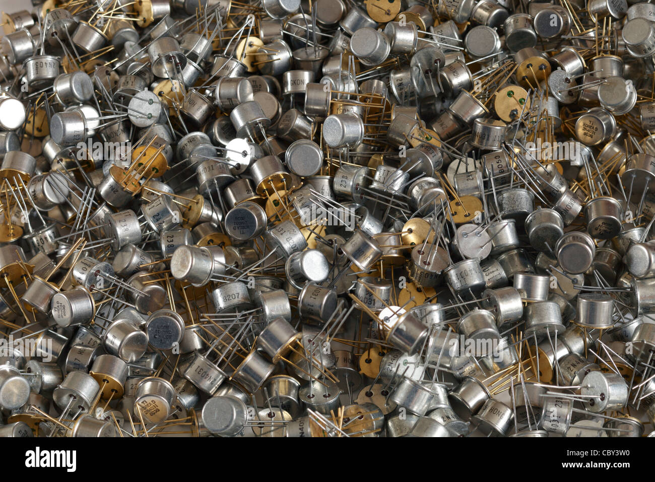 Semiconductor package hi-res stock photography and images - Alamy