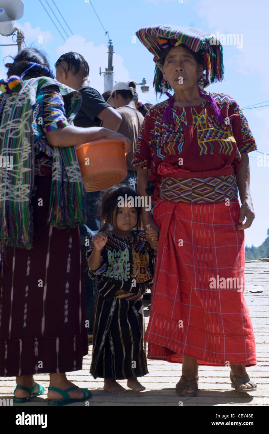 Indigenous Central American Indian women and a little girl in Guatemala ...