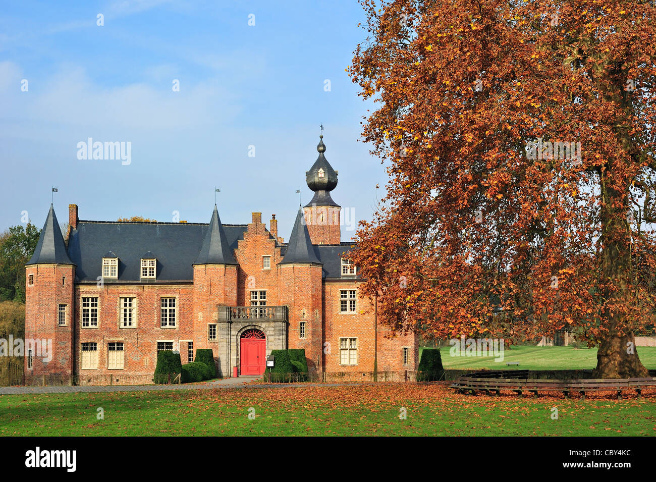 Renaissance castles hi-res stock photography and images - Alamy