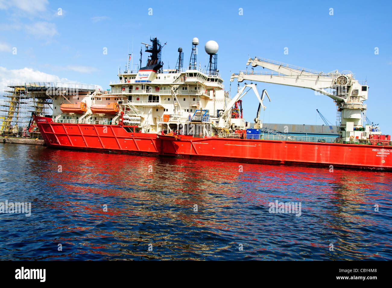 Leith harbour,Home To North Sea oil Vessels,Rigs,Manufacturing,Bonded ...