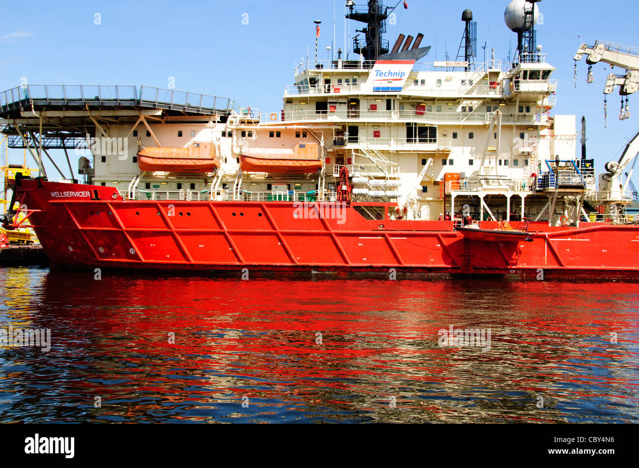 Leith harbour,Home To North Sea oil Vessels,Rigs,Manufacturing,Bonded ...