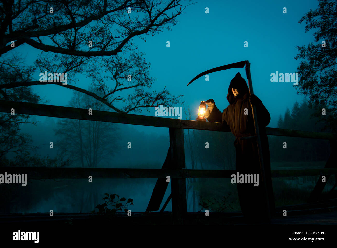 Death scythe medieval horror hi-res stock photography and images - Alamy