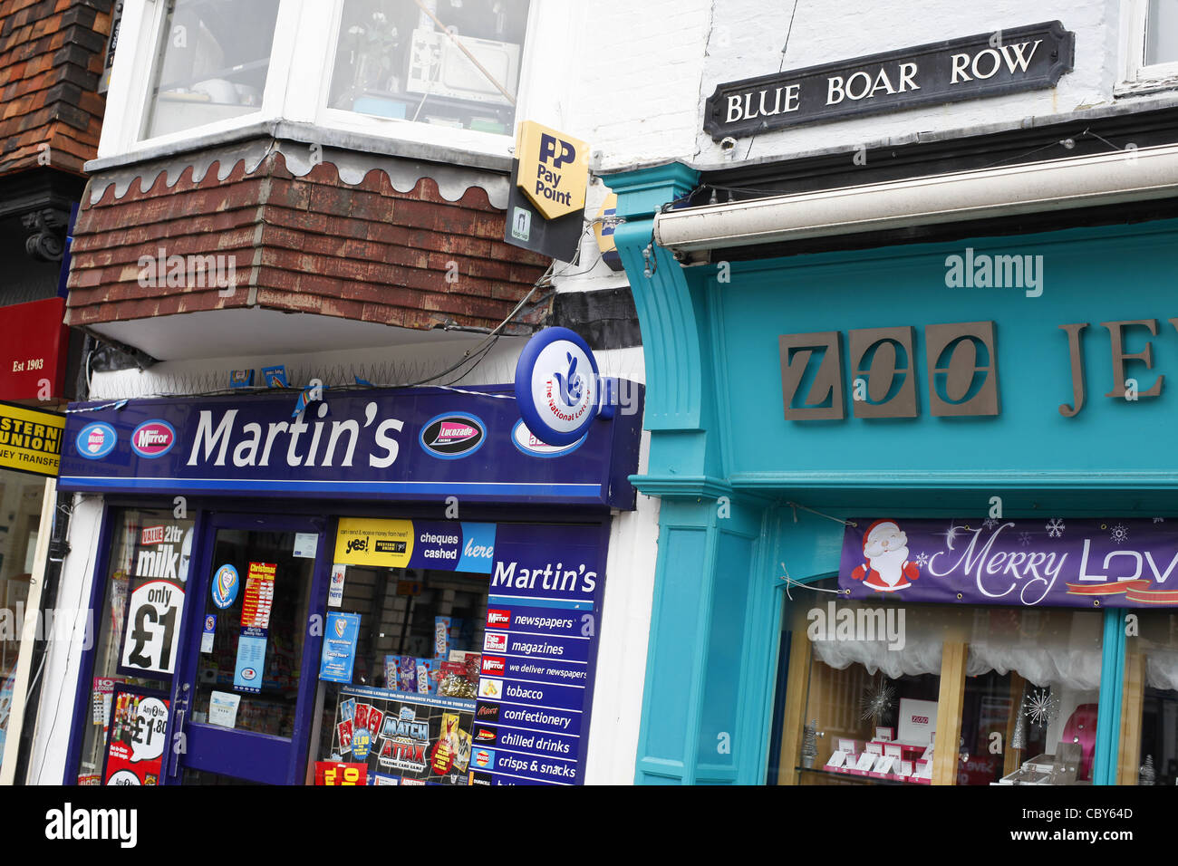 Newsagents hi-res stock photography and images - Alamy