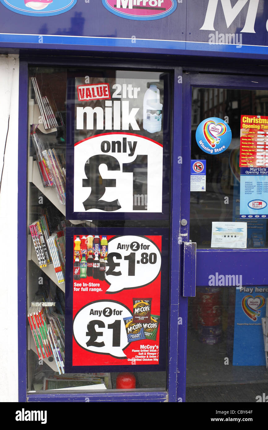 Newsagents hi-res stock photography and images - Alamy