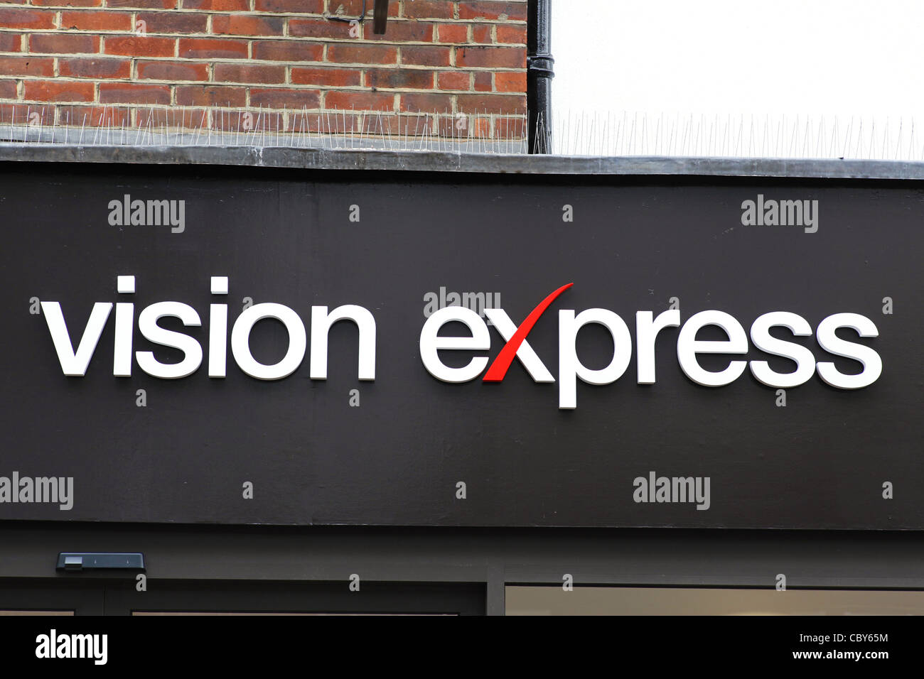 Vision express hi-res stock photography and images - Alamy
