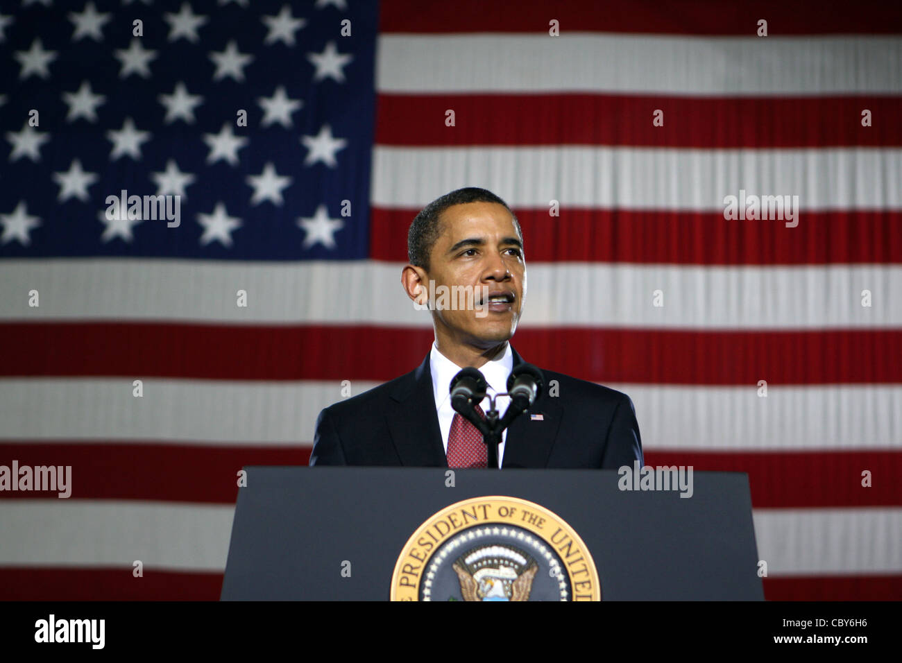 Obama troop visit in iraq hi-res stock photography and images - Alamy