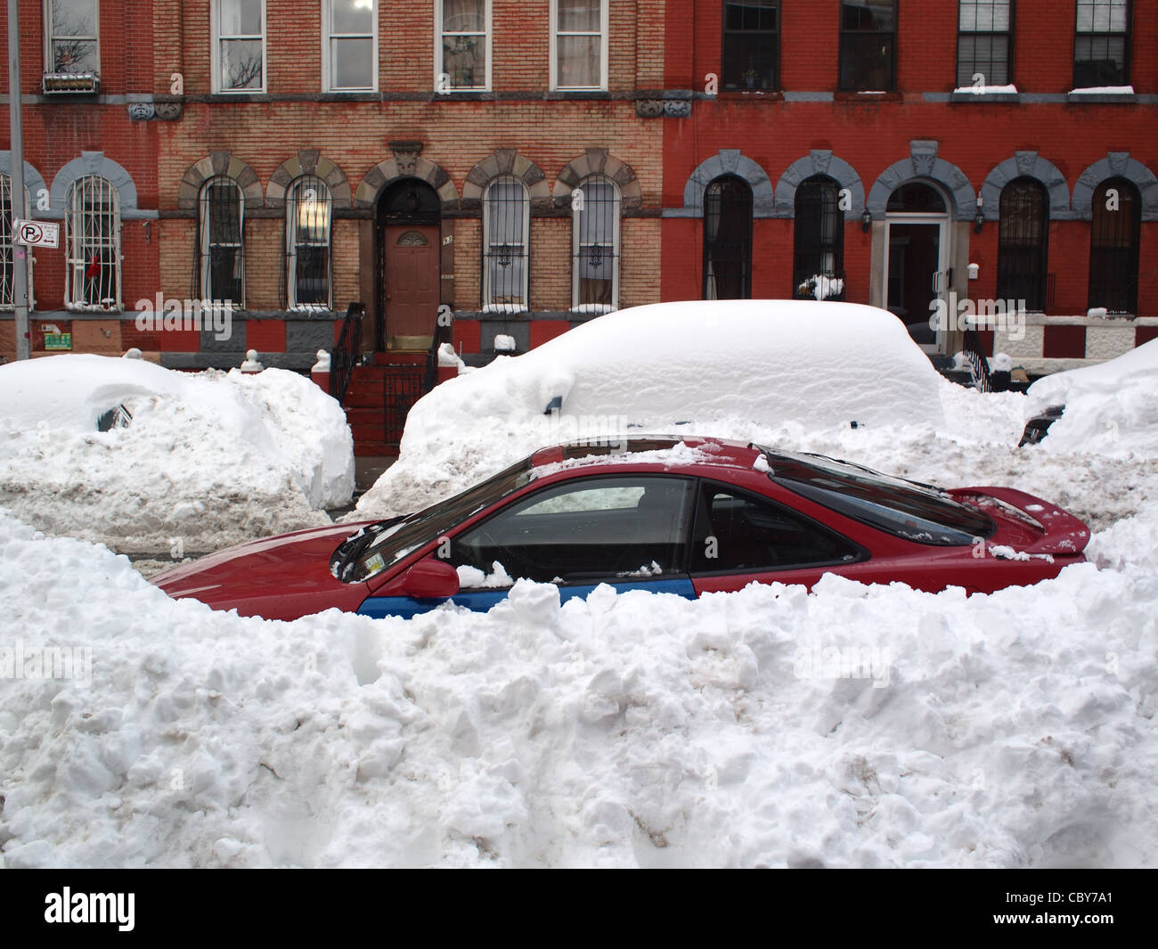 Cars buried under snow after snowstorm, Brooklyn, New York Stock Photo ...