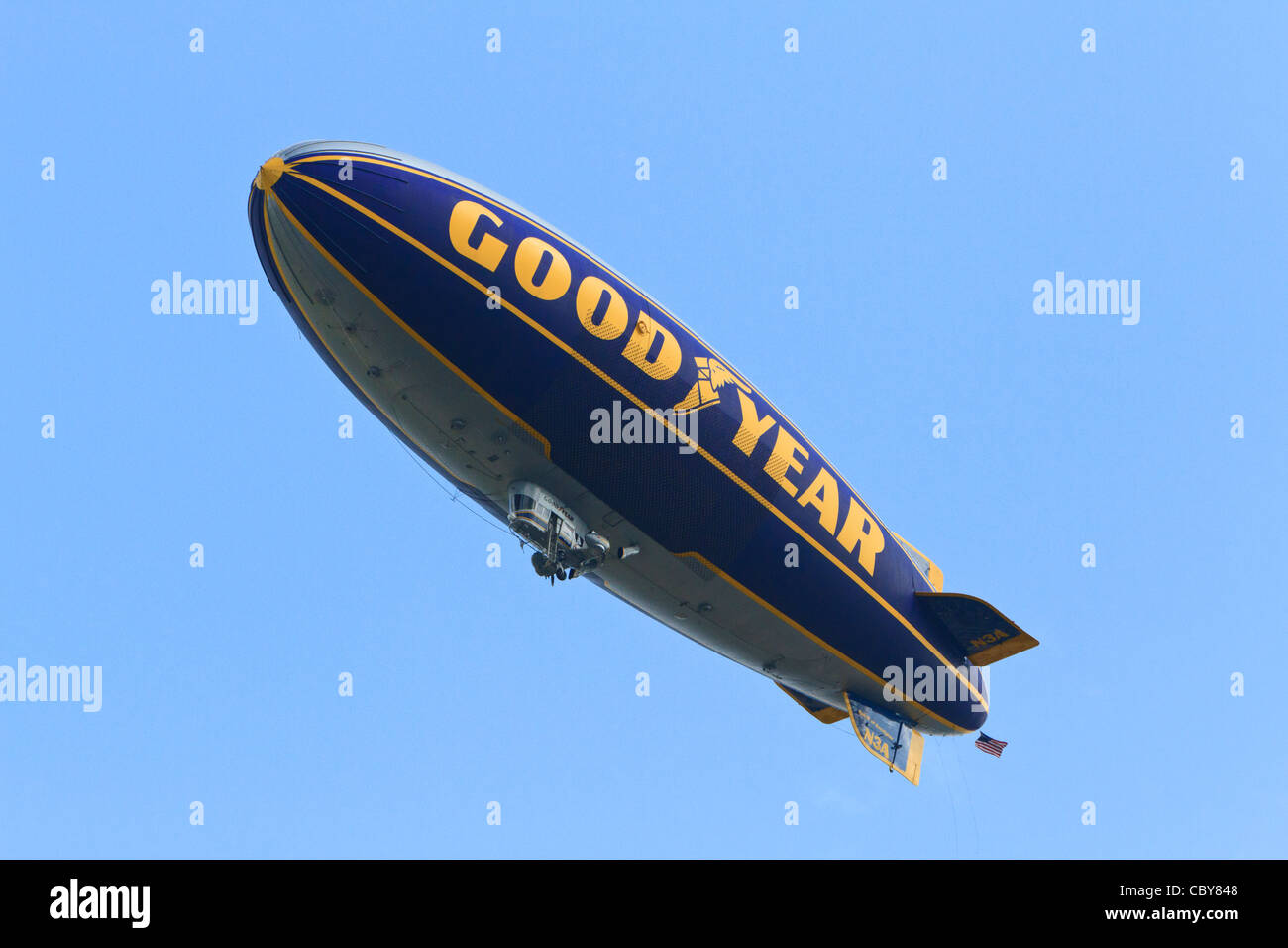 Goodyear blimp in flight Stock Photo - Alamy