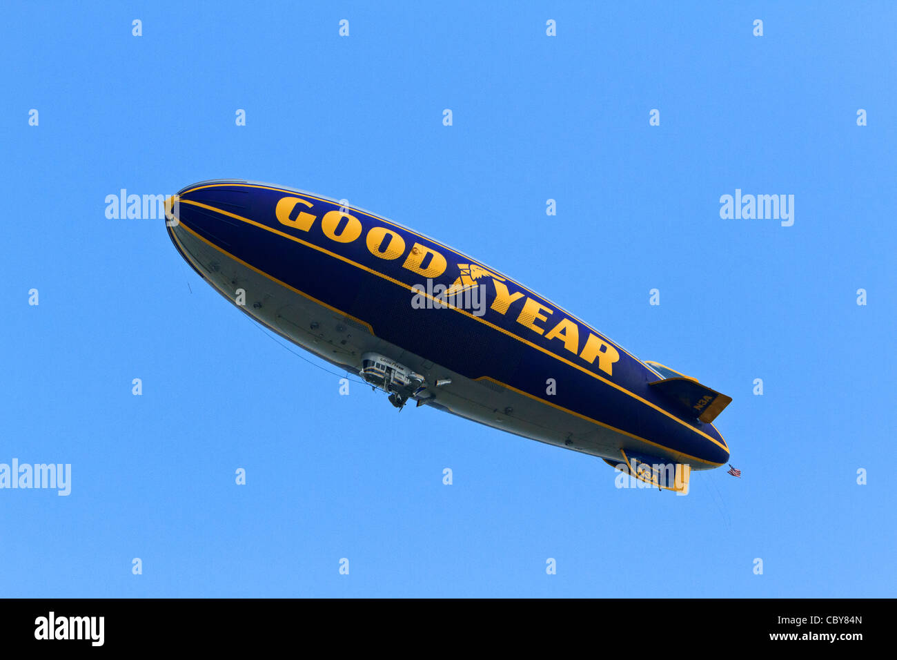 Goodyear blimp in flight Stock Photo - Alamy