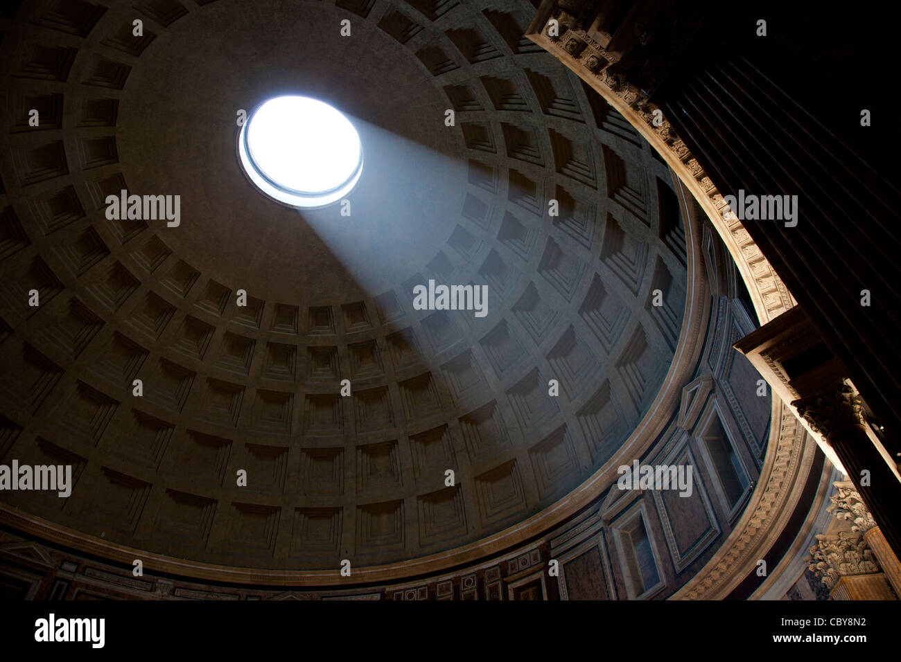 Beam in the dome of the pantheon hi-res stock photography and images ...