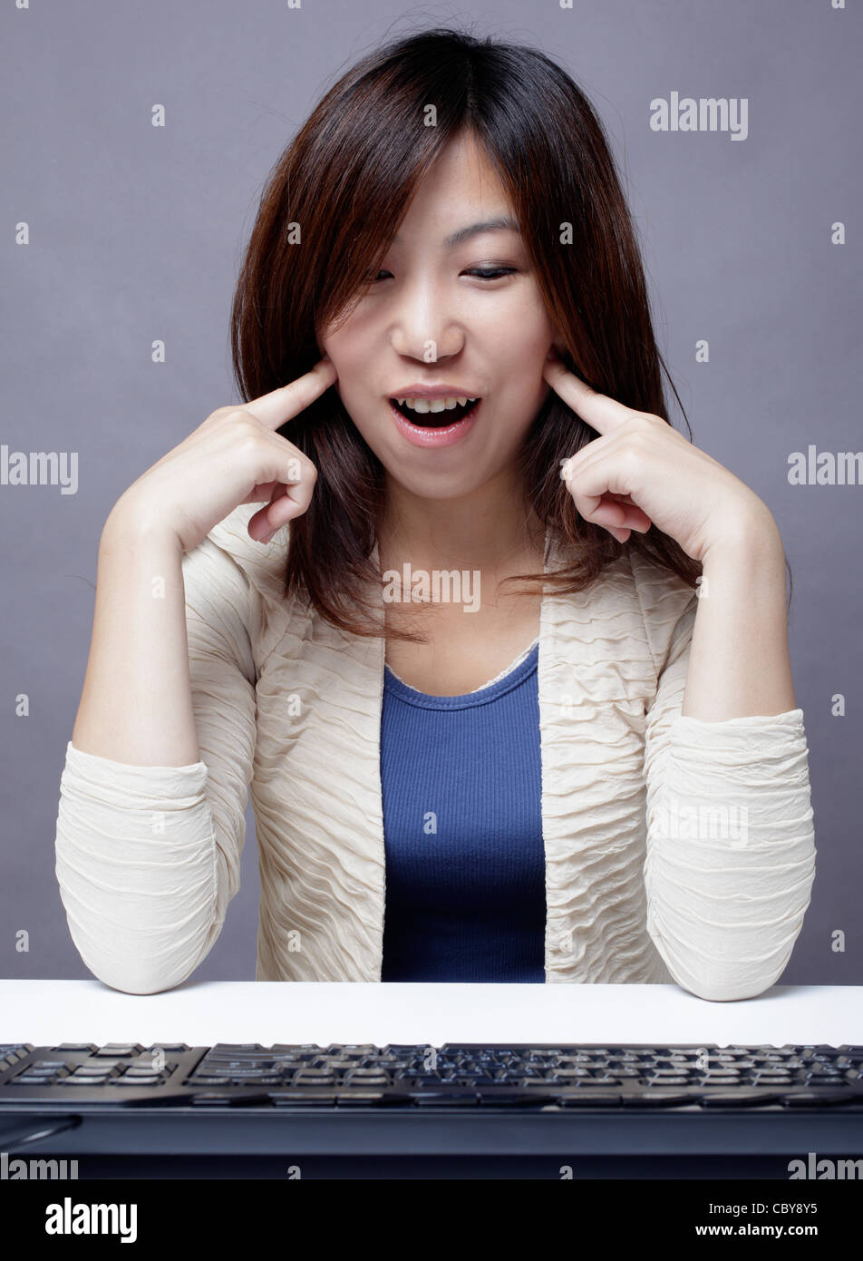 Office lady uses notebook computer Stock Photo - Alamy