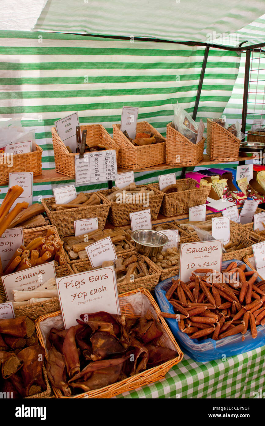 Pet Stall High Resolution Stock Photography and Images - Alamy