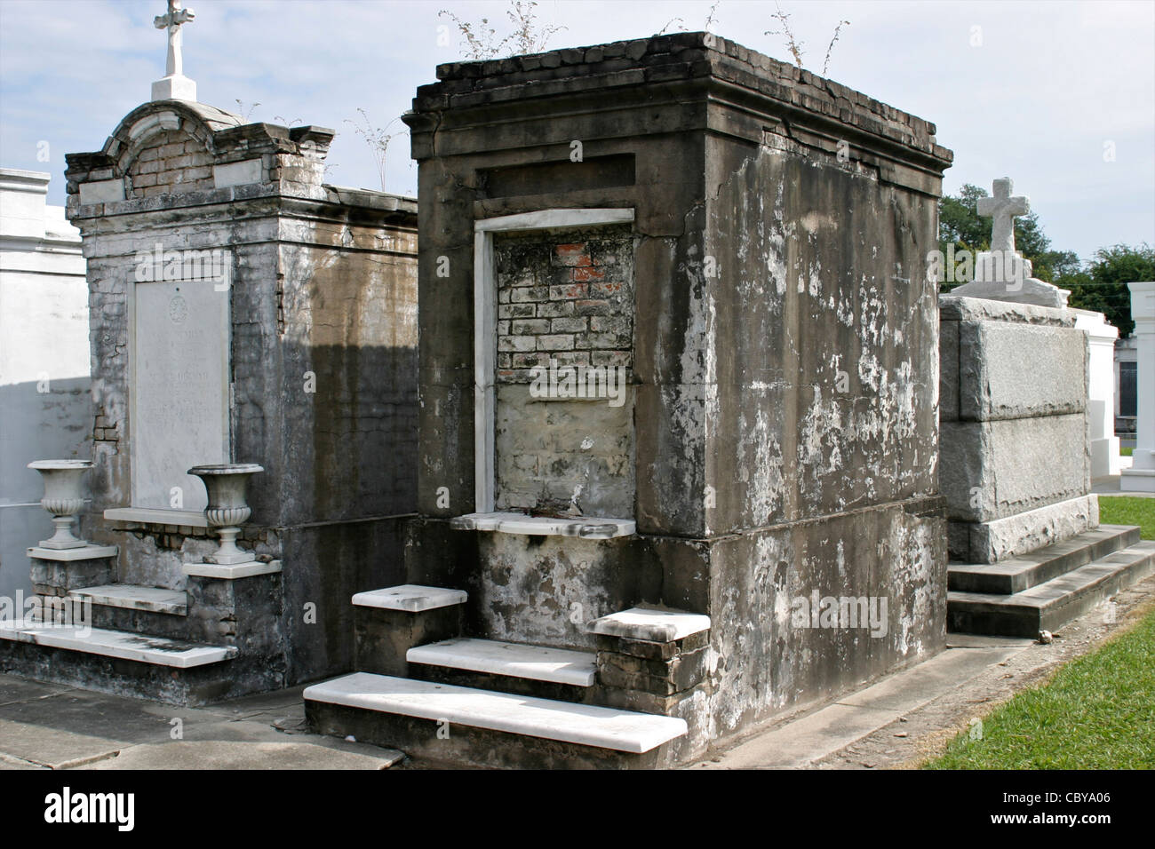 Old Crypts in New Orleans' St. Louis Cemetery #3 Stock Photo - Alamy