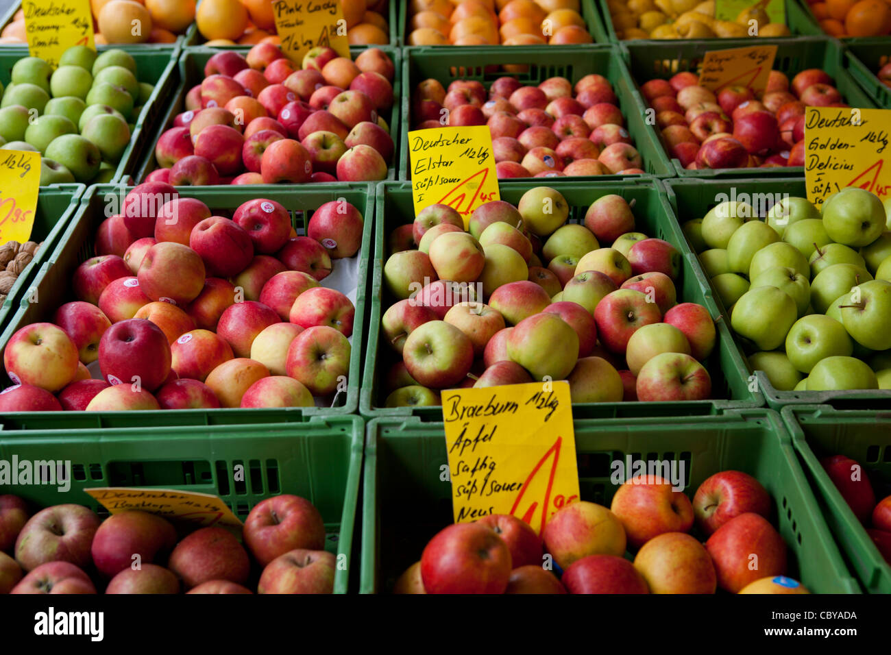 Nuremberg market stall hi-res stock photography and images - Alamy