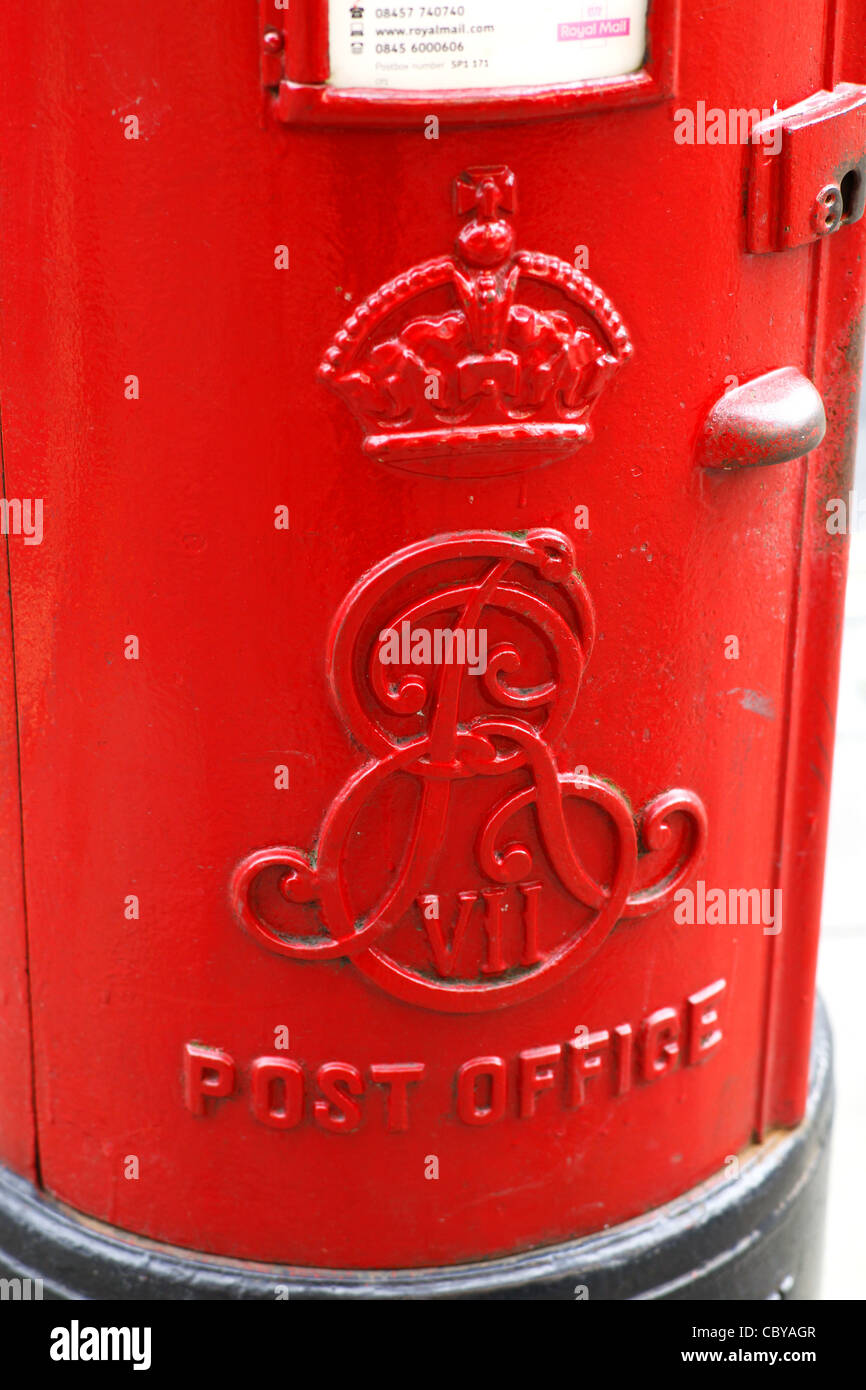 Post box with Edward VII logo Stock Photo - Alamy