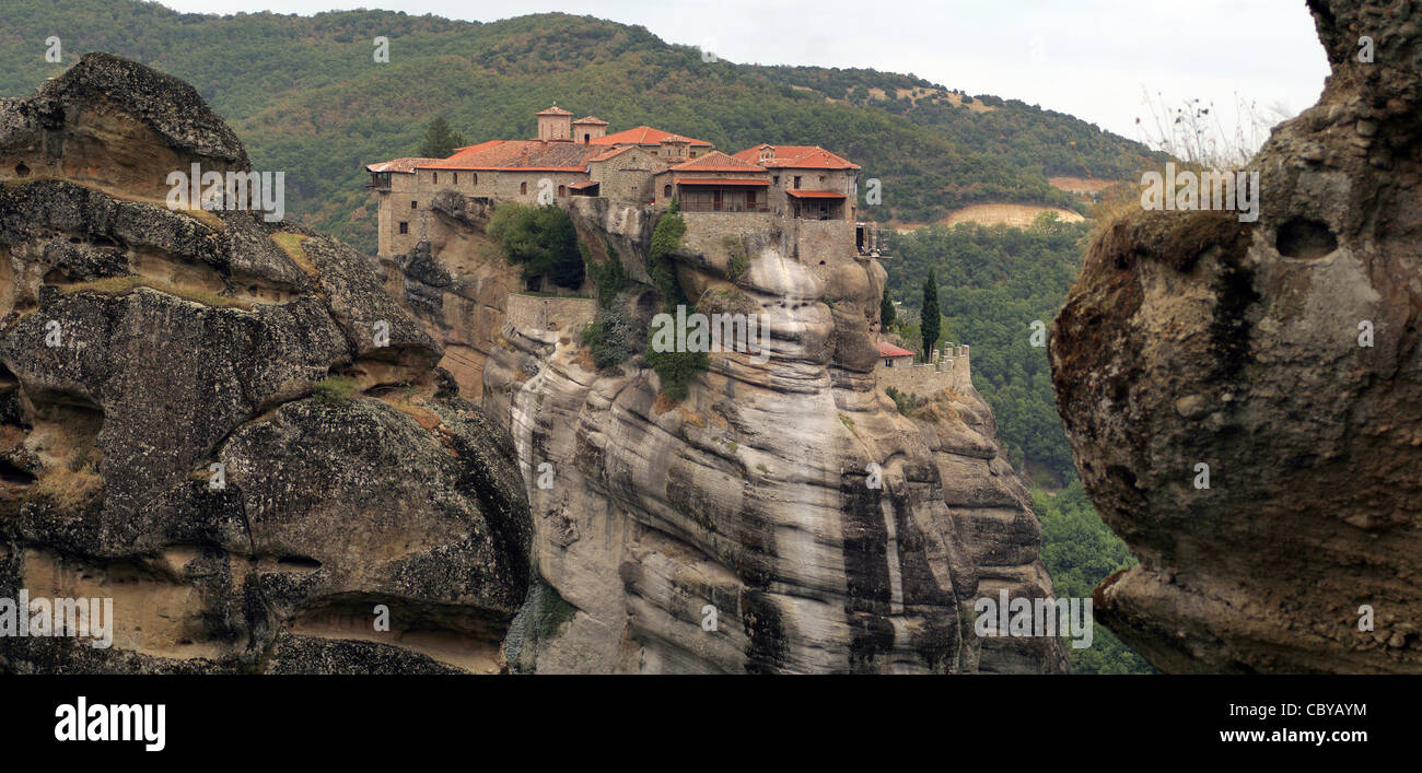 Orthodox monasteries of meteora hi-res stock photography and images - Alamy