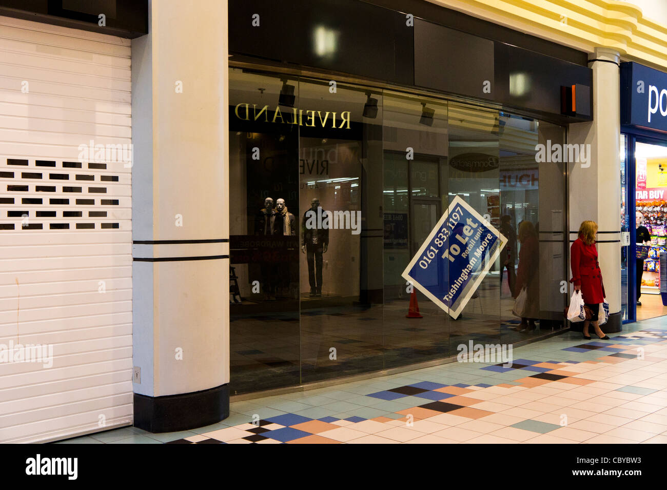 empty retail unit Stock Photo - Alamy empty retail unit Stock Photo - Alamy