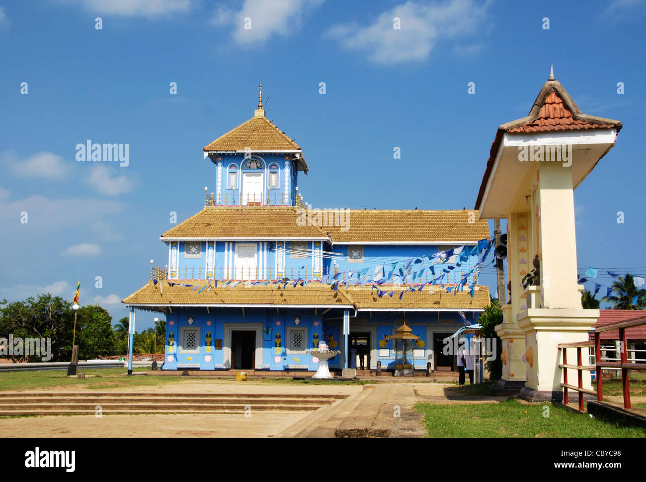 Devinuvara Hindu shrine in the town of Dondra dedicated to Vishnu ...
