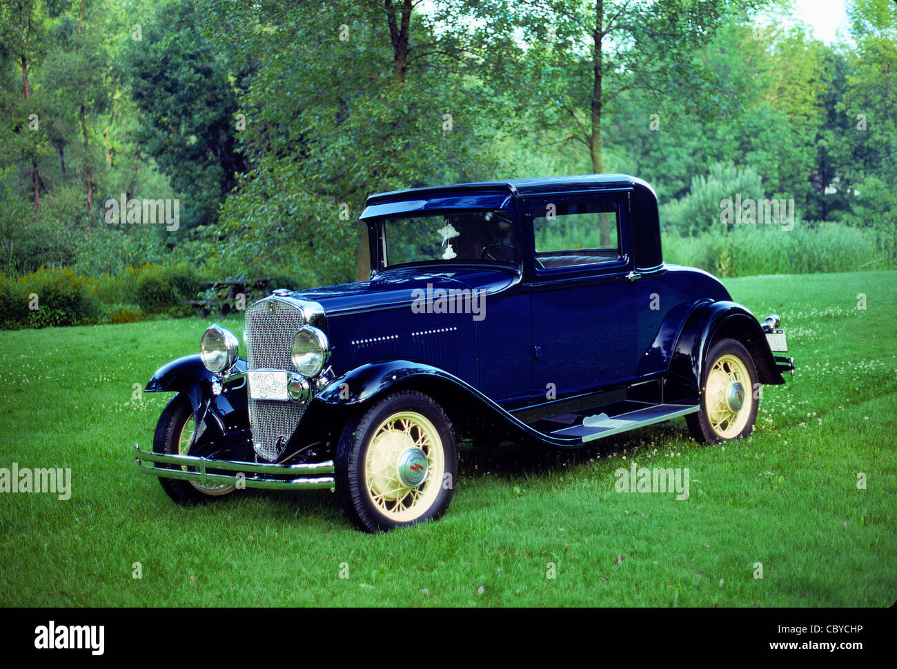 1931 Durant Automobile on Grass Stock Photo - Alamy