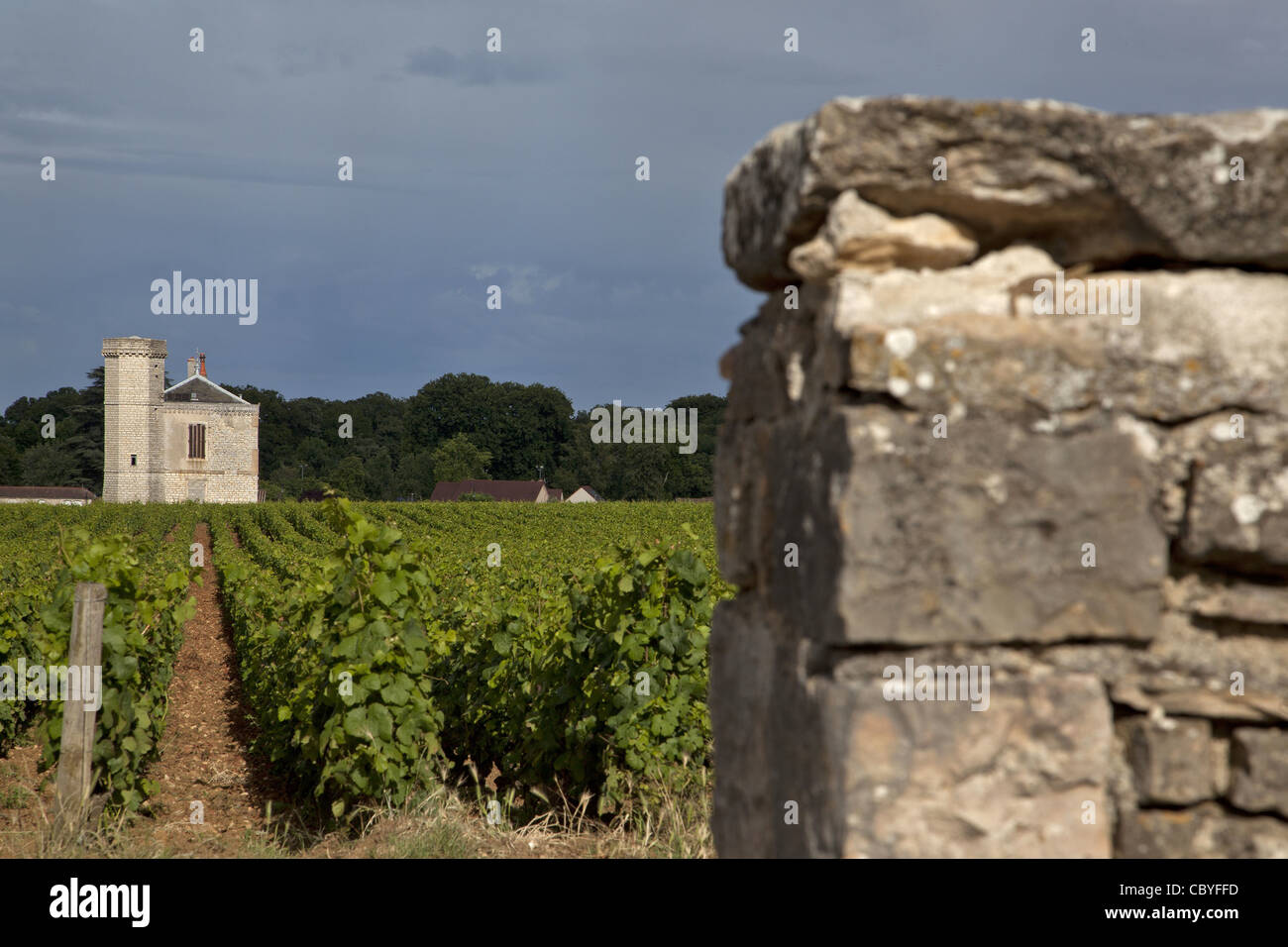 Knights fold hi-res stock photography and images - Alamy