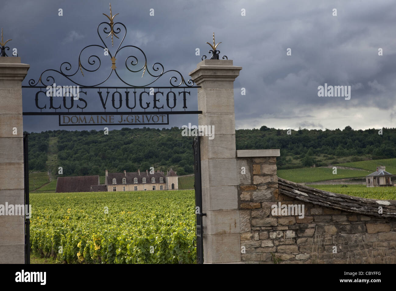 Knights fold hi-res stock photography and images - Alamy