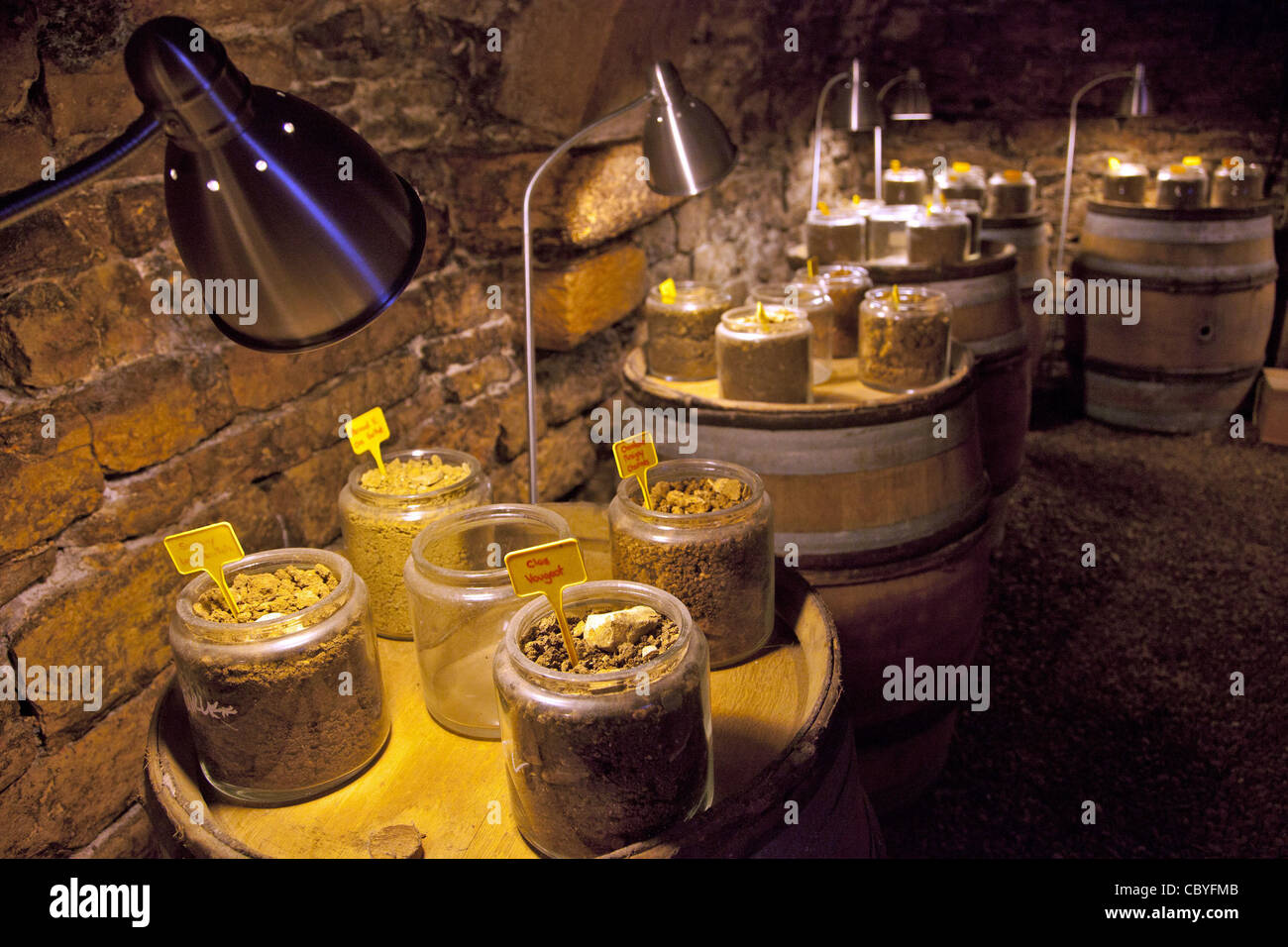 Earth cellar hi-res stock photography and images - Alamy