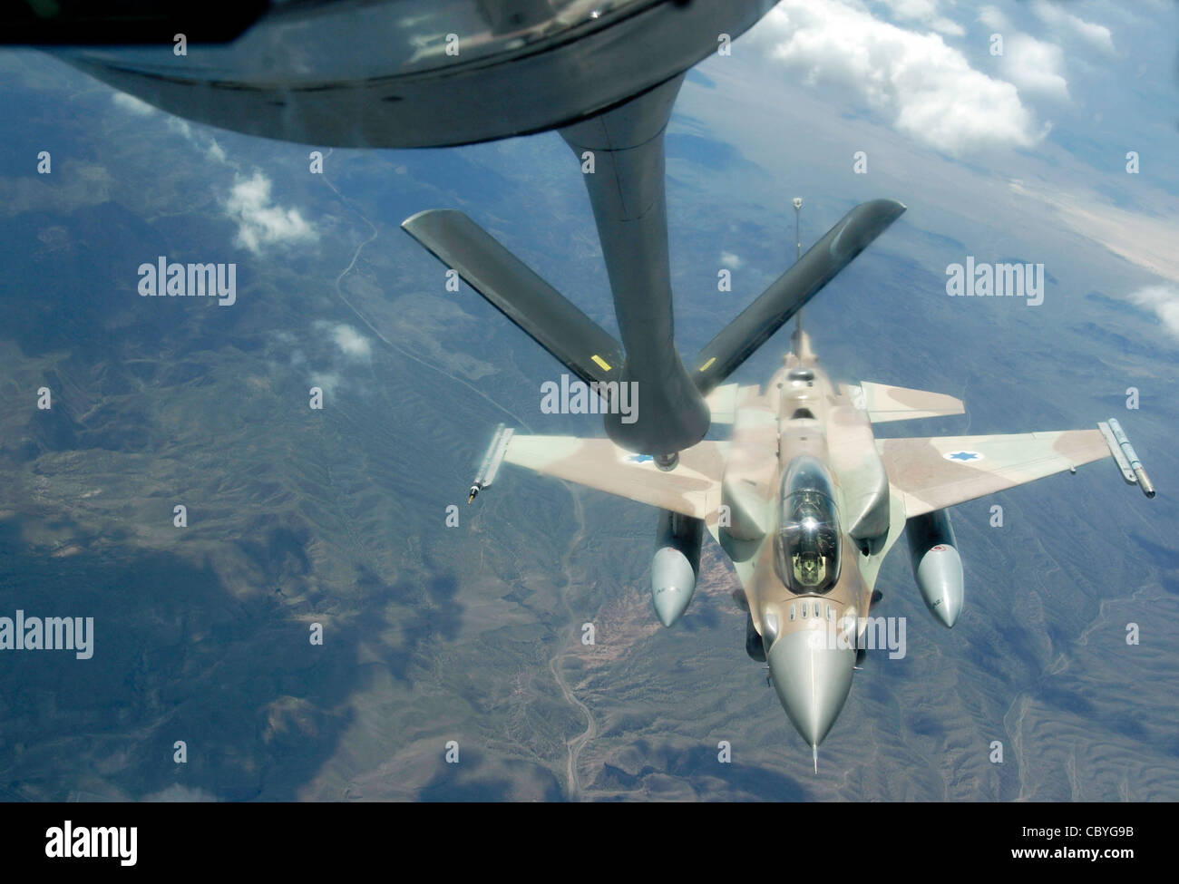 An israeli air force f 16 from ramon air base hi-res stock photography and images - Alamy
