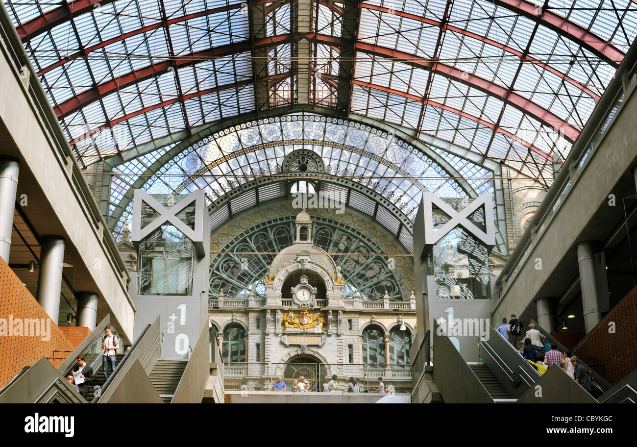 Antwerp central train station hi-res stock photography and images - Alamy