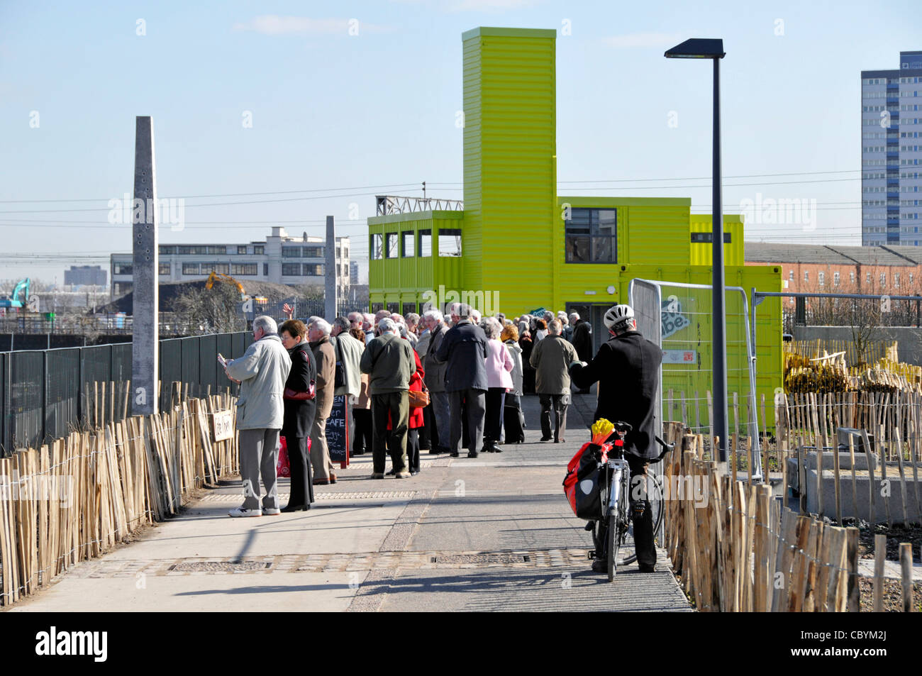 Visitor visitors visiting viewing view hi-res stock photography and ...