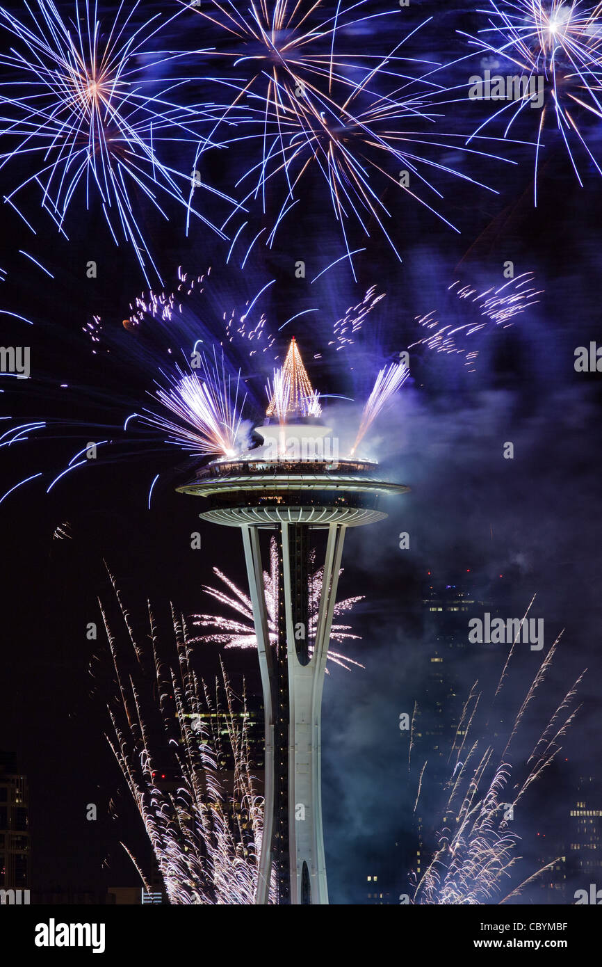 Seattle space needle fireworks hi-res stock photography and images - Alamy