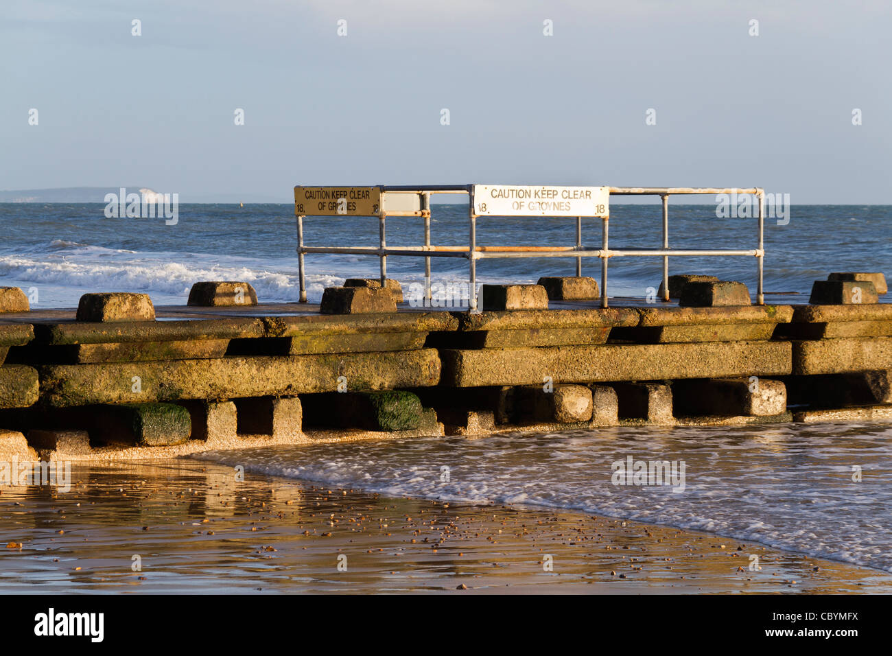 Coastal groyne hi-res stock photography and images - Alamy