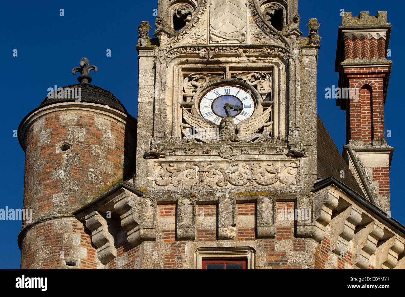 CLOCK ON THE TOWER, DETAIL OF THE 15TH CENTURY RENAISSANCE FACADE ...