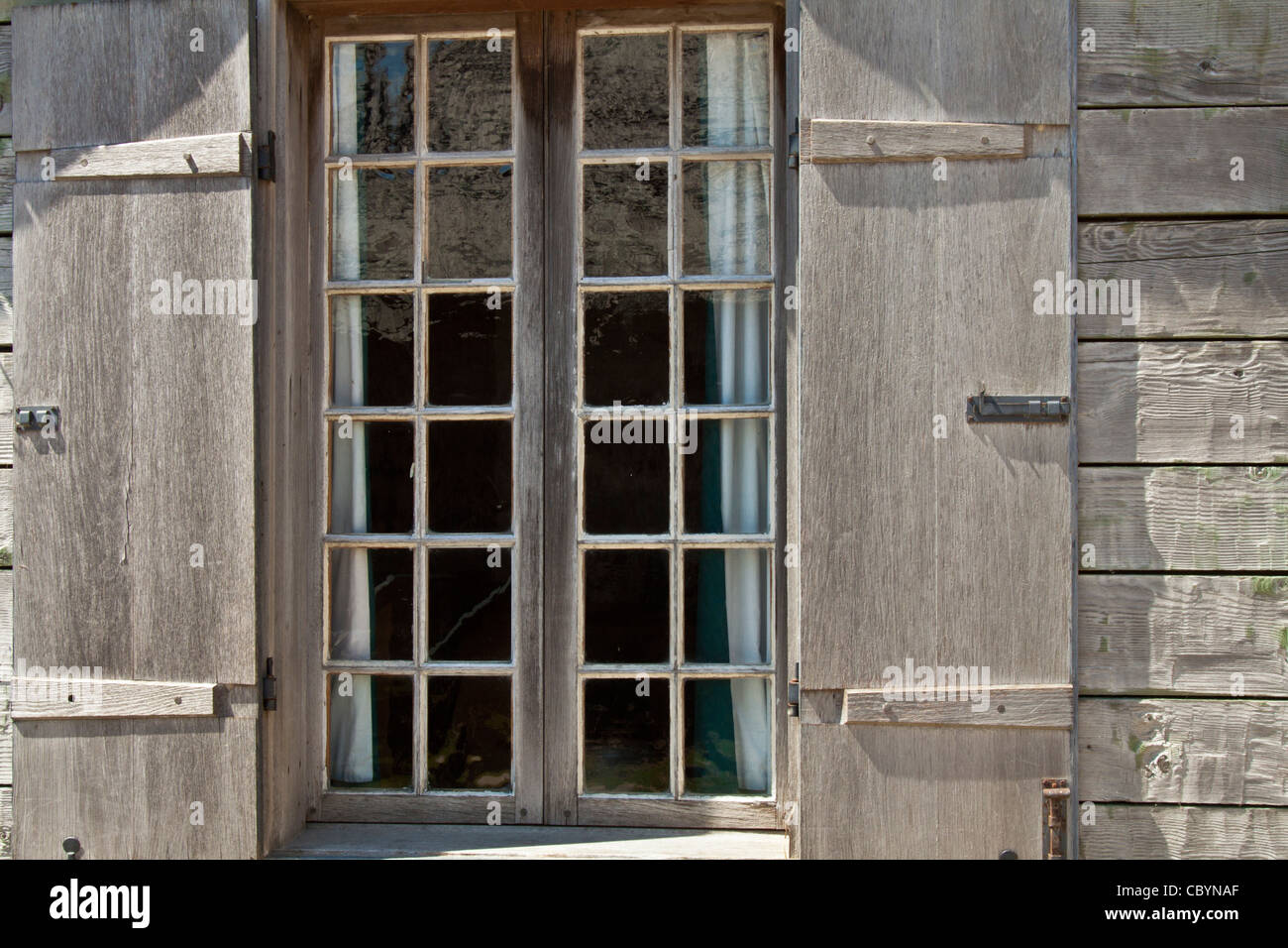Old window display hi-res stock photography and images - Alamy