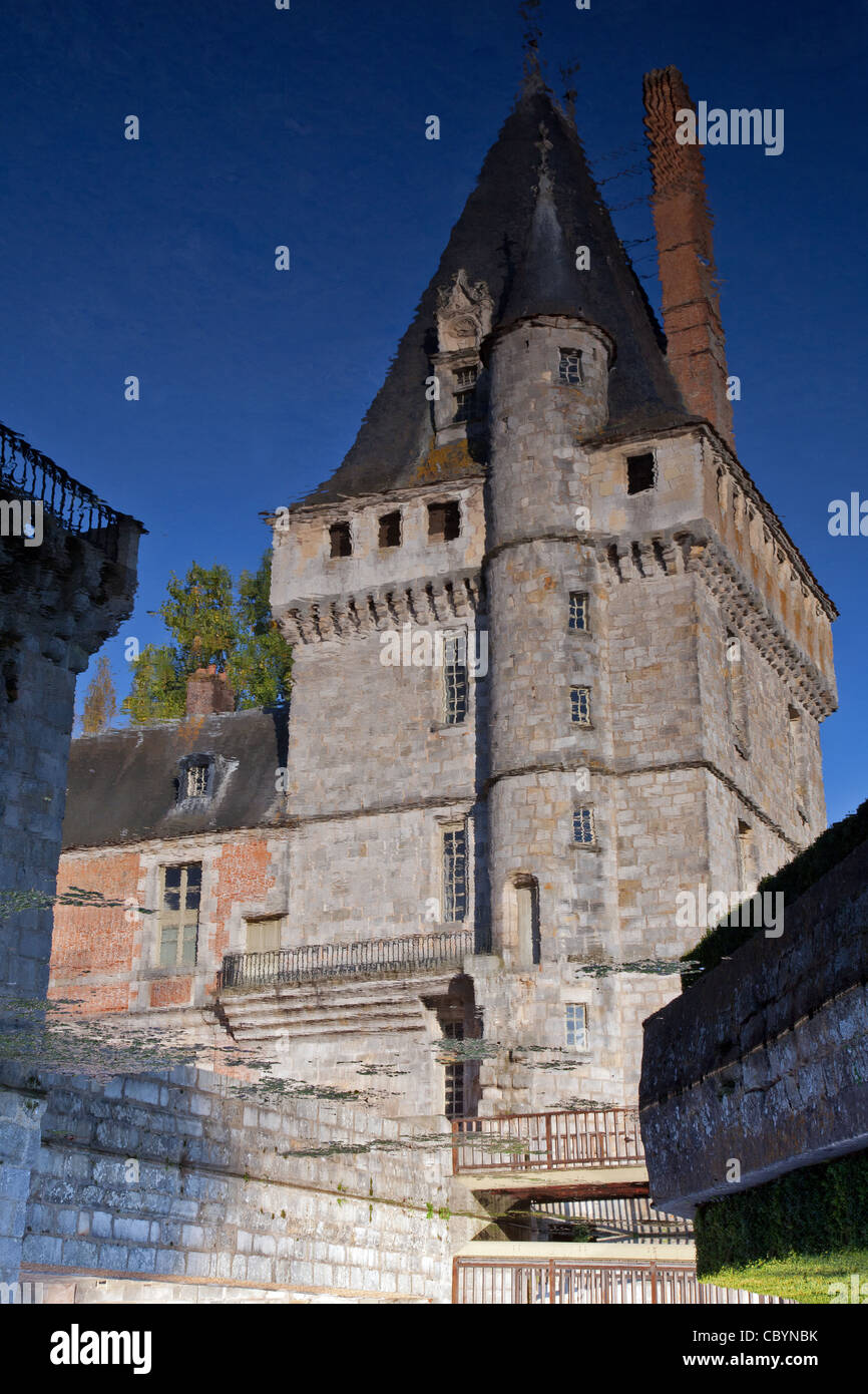 REFLECTION OF THE CHATEAU DE MAINTENON’S TOWER IN THE WATER OF THE ...