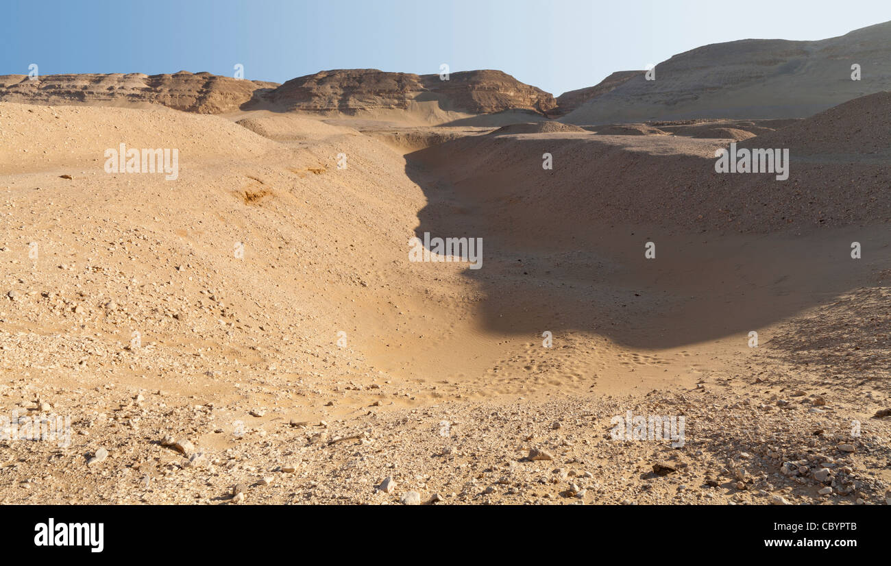 The footprint in desert sands of the lost tomb of King Khasakhemwy of ...