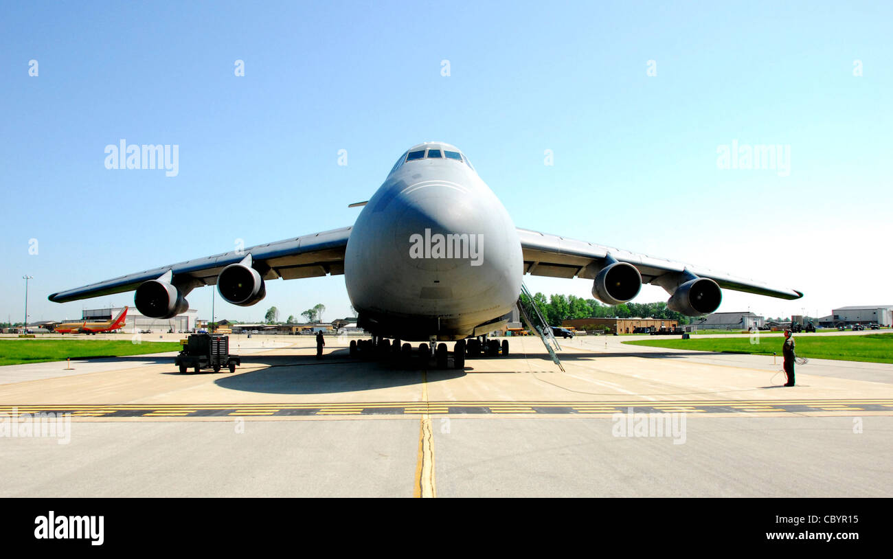 Hulman field hi-res stock photography and images - Alamy