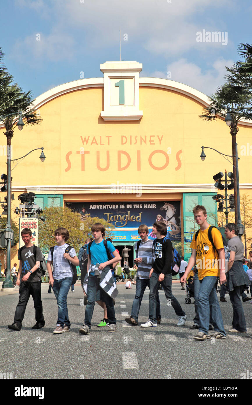 Walt disney animation studio exterior hi-res stock photography and ...