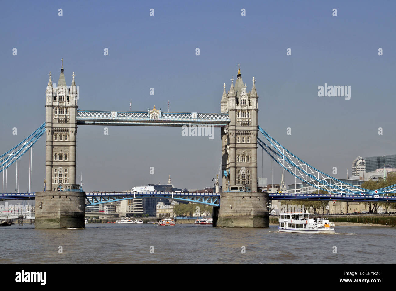 Hydraulic Lift Bridge Stock Photos & Hydraulic Lift Bridge Stock Images ...