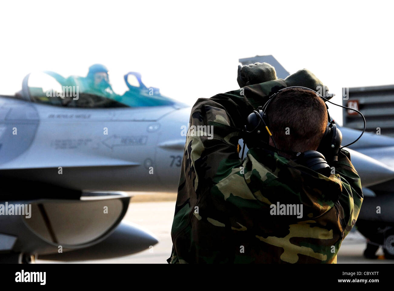 8th aircraft maintenance squadron hi-res stock photography and images ...