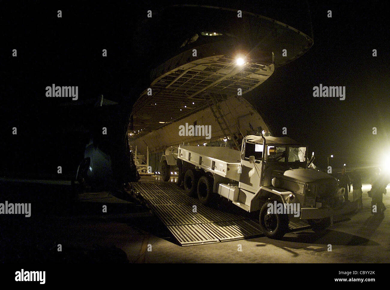 2001 delivery of tents hi-res stock photography and images - Alamy