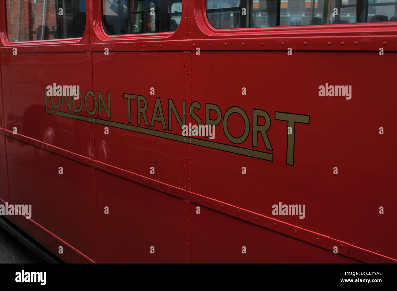 London bus side view hi-res stock photography and images - Alamy