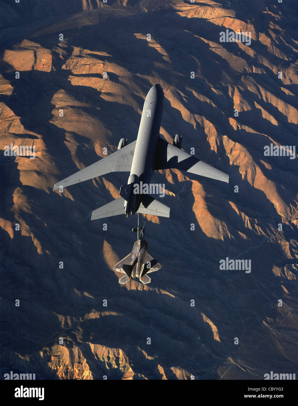 A kc 10 extender from travis air force base hi-res stock photography ...