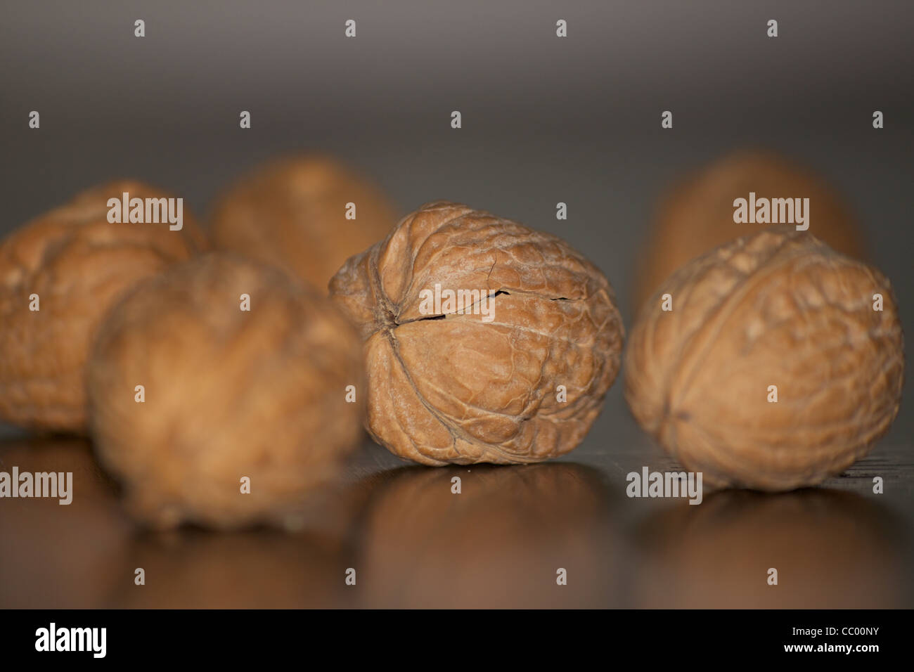 Walnut crack close up hi-res stock photography and images - Alamy