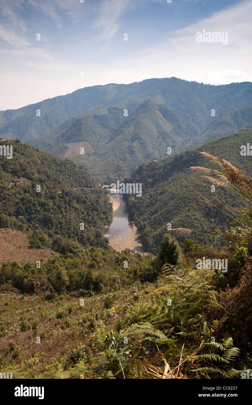 India, Arunachal Pradesh, Daporijo, Subansiri River passing through ...