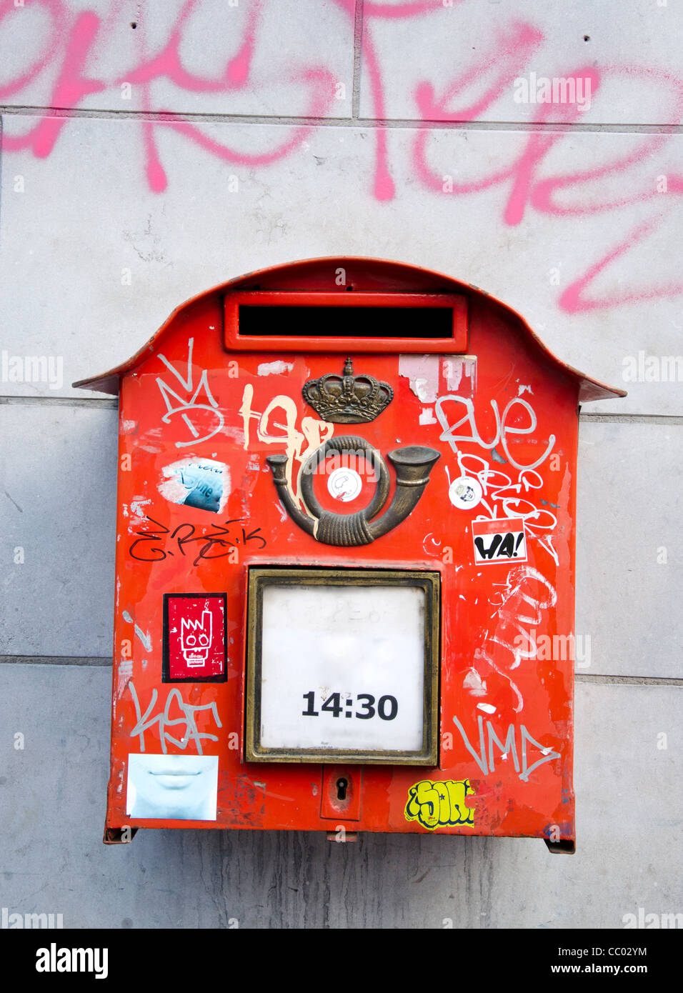 Letterbox graffiti hi-res stock photography and images - Alamy