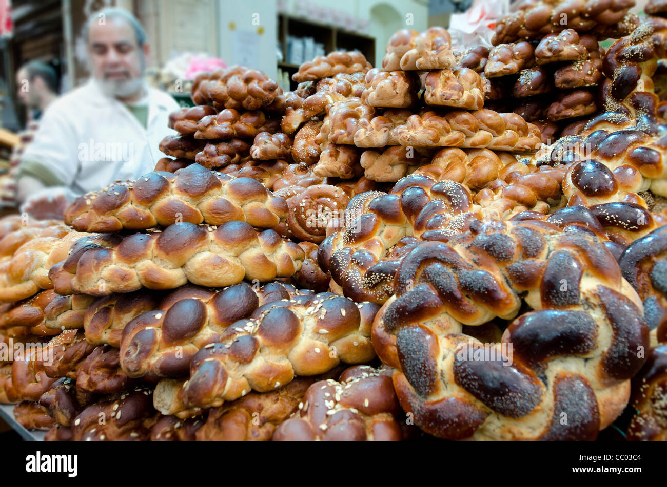 Eat Challah Israel High Resolution Stock Photography and Images - Alamy